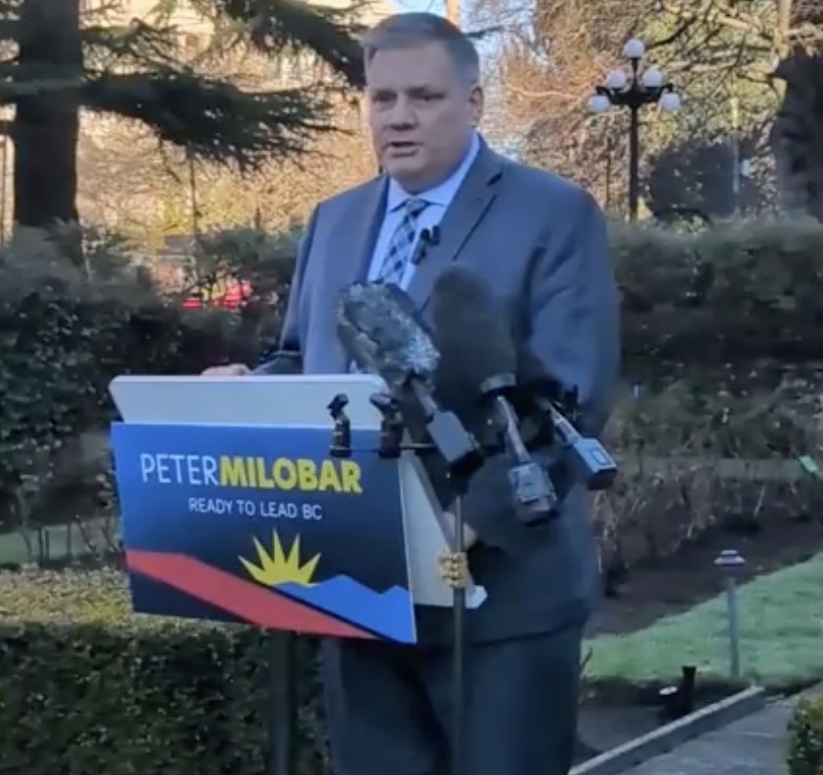 POLITICS – Milobar enters leadership race, pledges to end ‘chaos ...